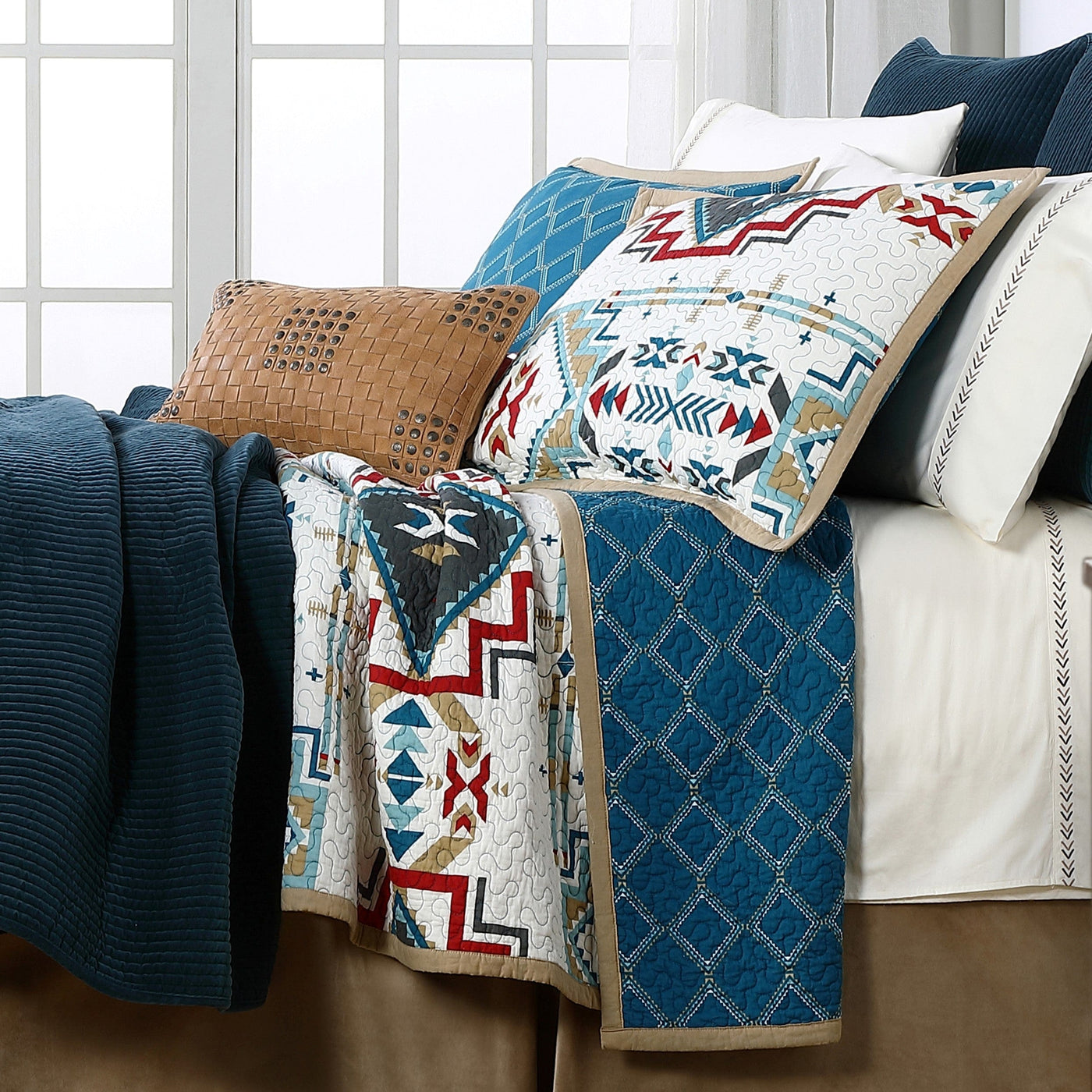 Spirit Valley Sherpa Campfire Sherpa Throw | Paseo Road by HiEnd Accents