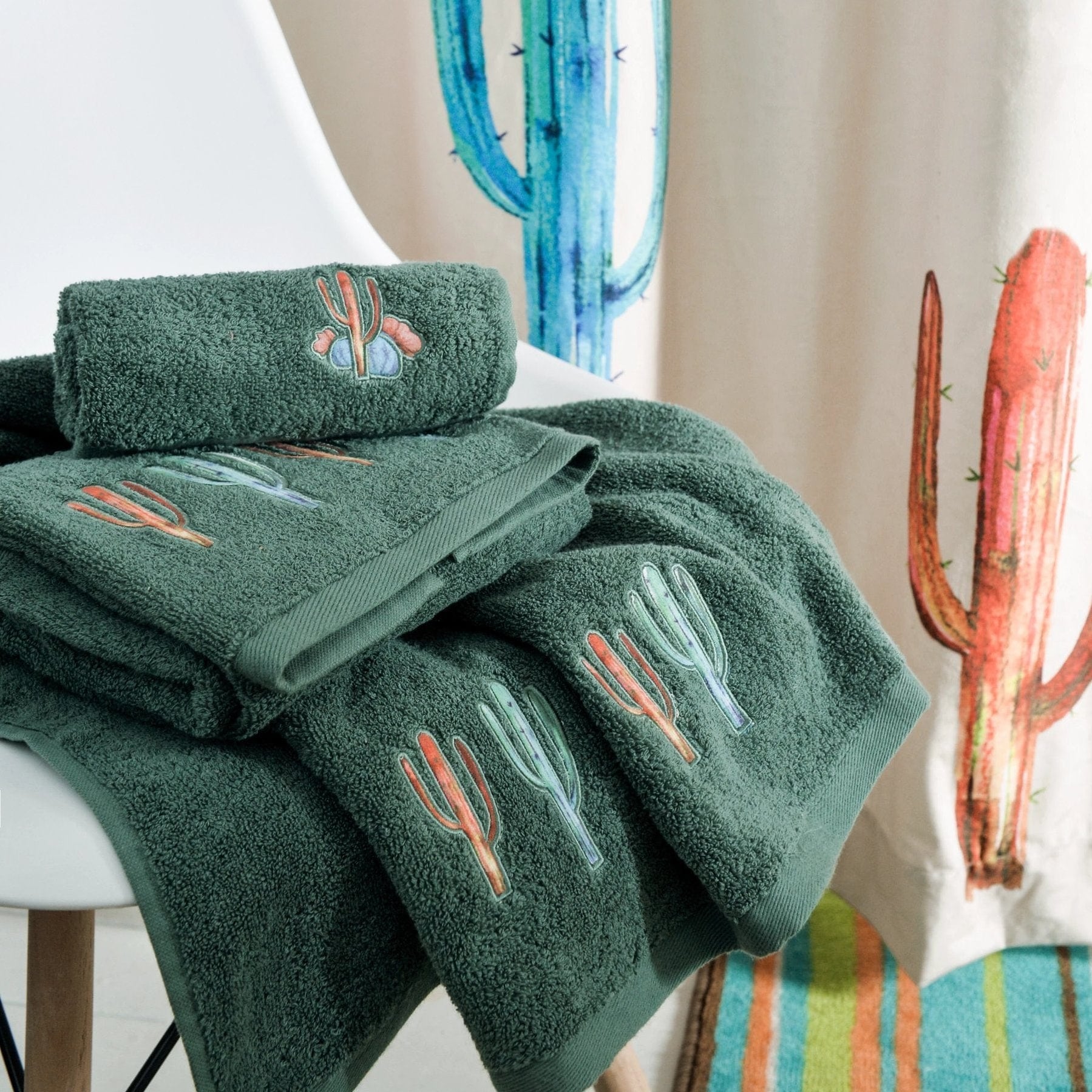 Elevate Your Bath Experience with Paseo Road's Luxury Bath Towel Sets