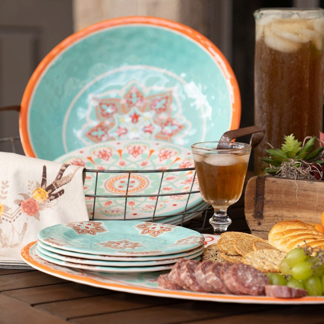Luxury Dining Table with Quality Dinnerware Set on Paseo Road